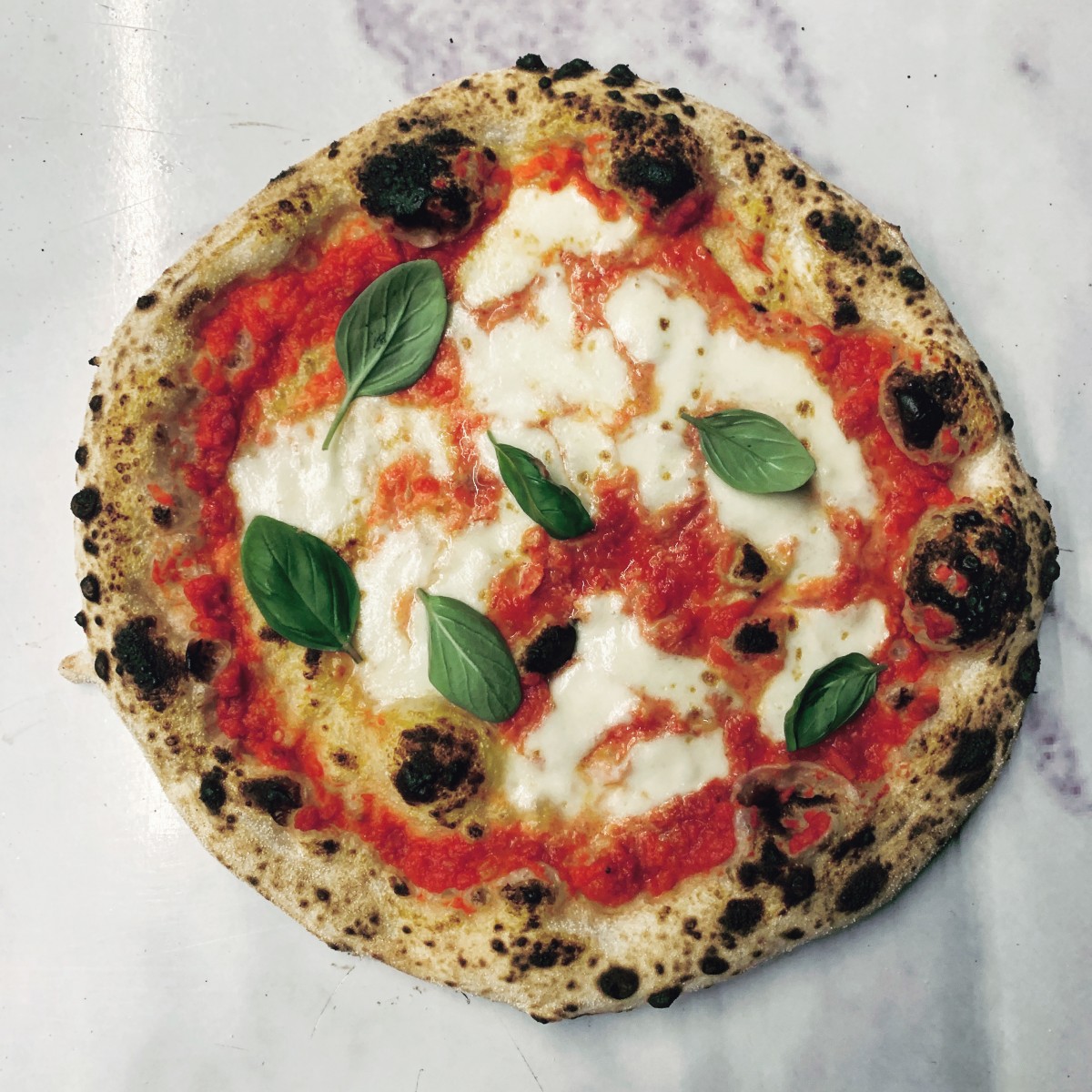 Louis’ Pizza - Foodtrucks - Salino.be
